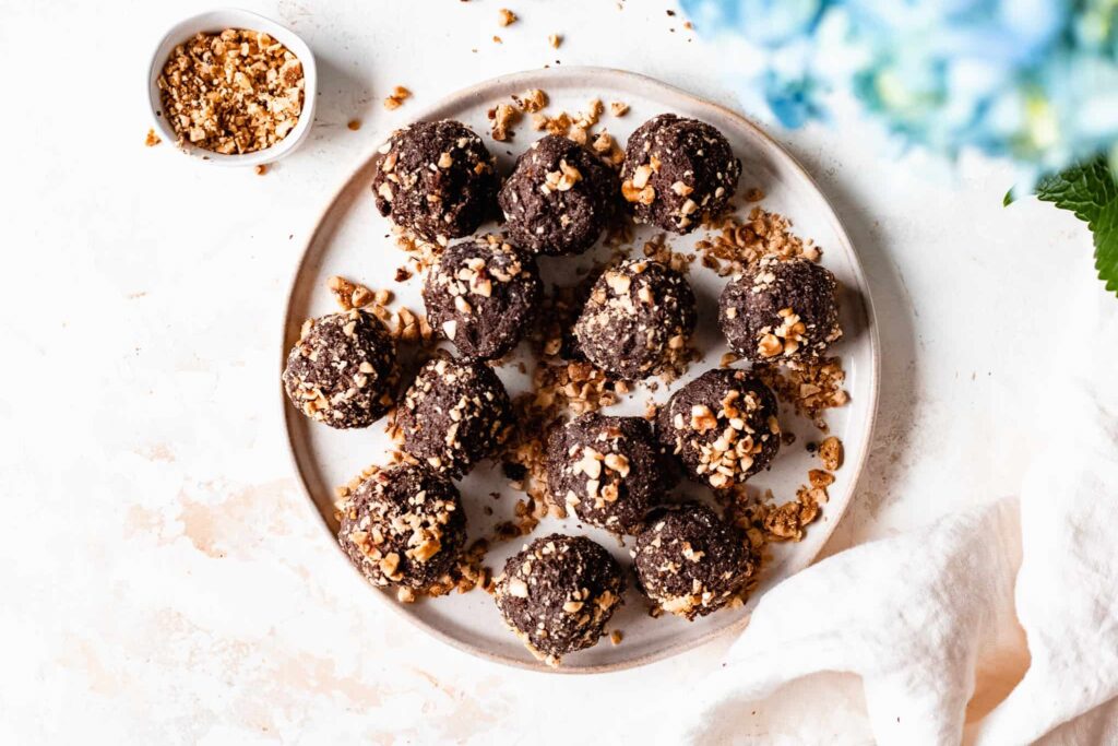 Bonbone me cokollatë dhe lajthi - Gatime Shqiptare