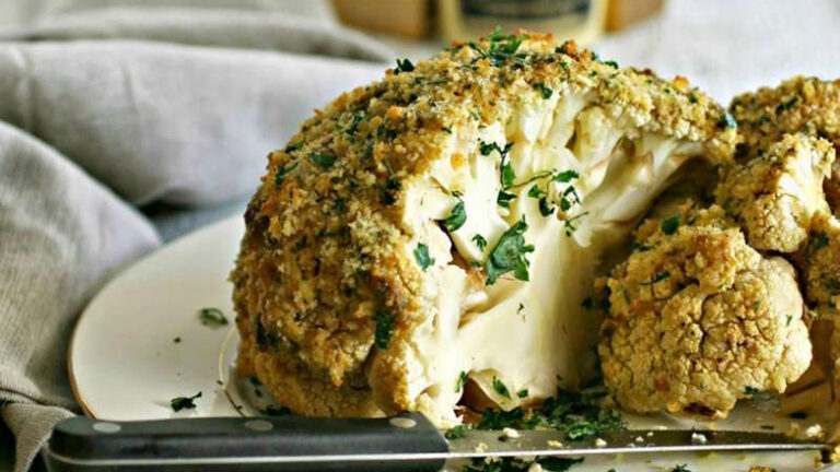 Lulelakër e pjekur me salcë djathi - Gatime Shqiptare