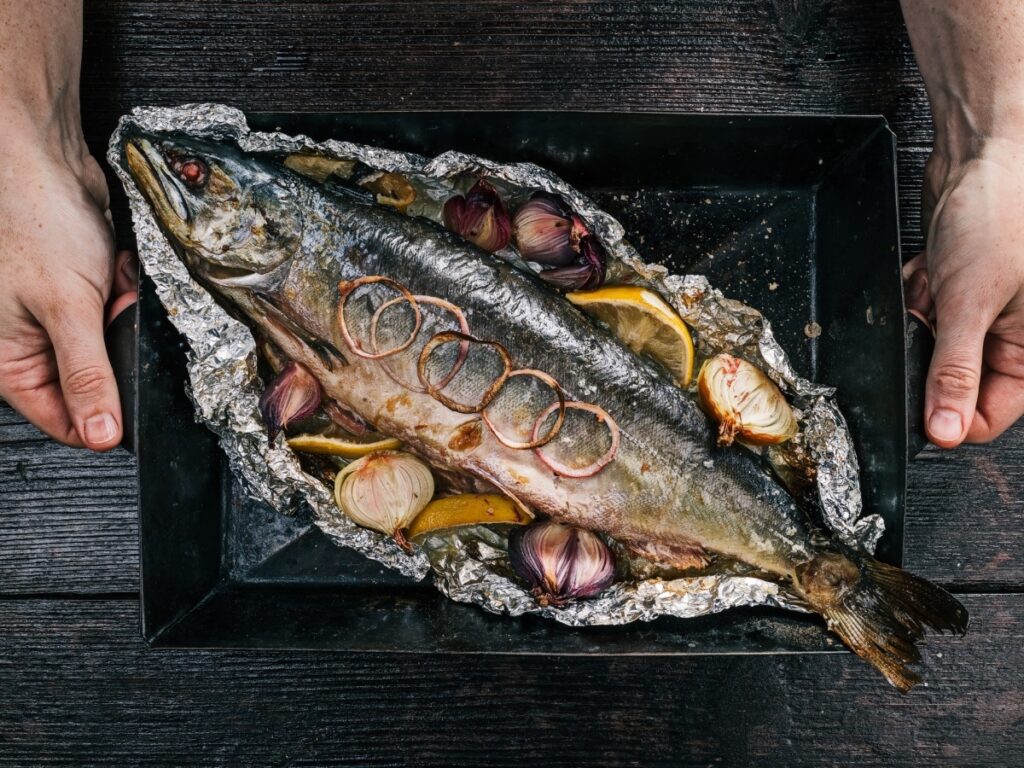 Levrek në furrë me finok dhe ullinj - Gatime Shqiptare